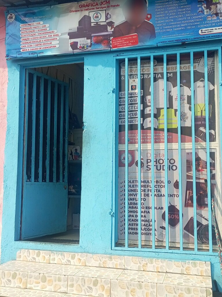 Grafik tasarımcılar Gráfica Jgm, Loanda, foto