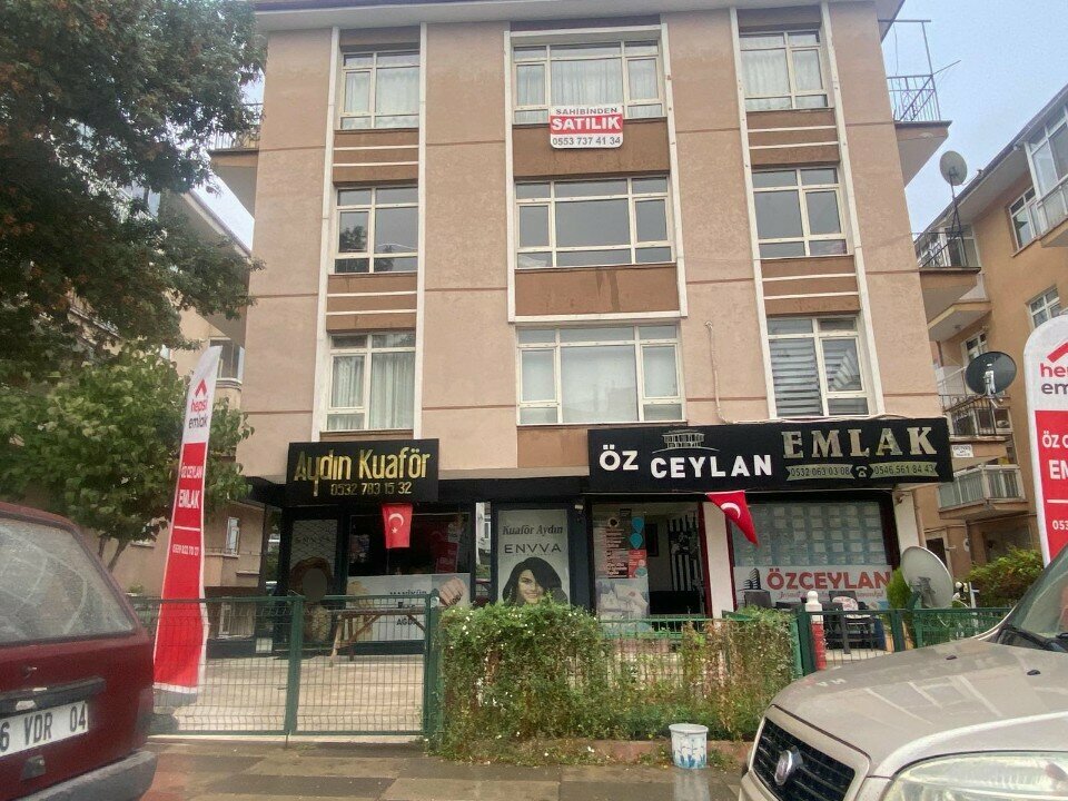 Emlak ofisi Özceylan Emlak, Ankara, foto