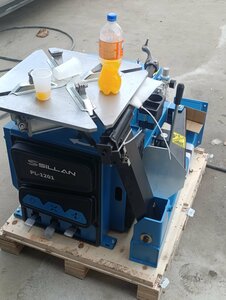 Vulcanization (Jibek Joly kóshesi No:2В, Aısha bıbi aýyly), otomobil servisi  Jambıl eyaletinden