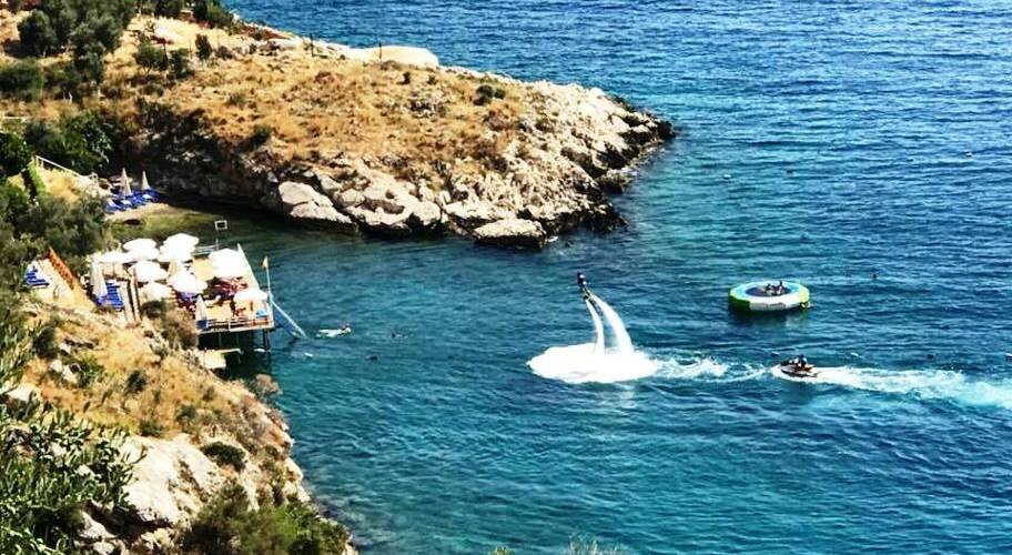 Yüzme havuzları Palm Beach, Kaş, foto