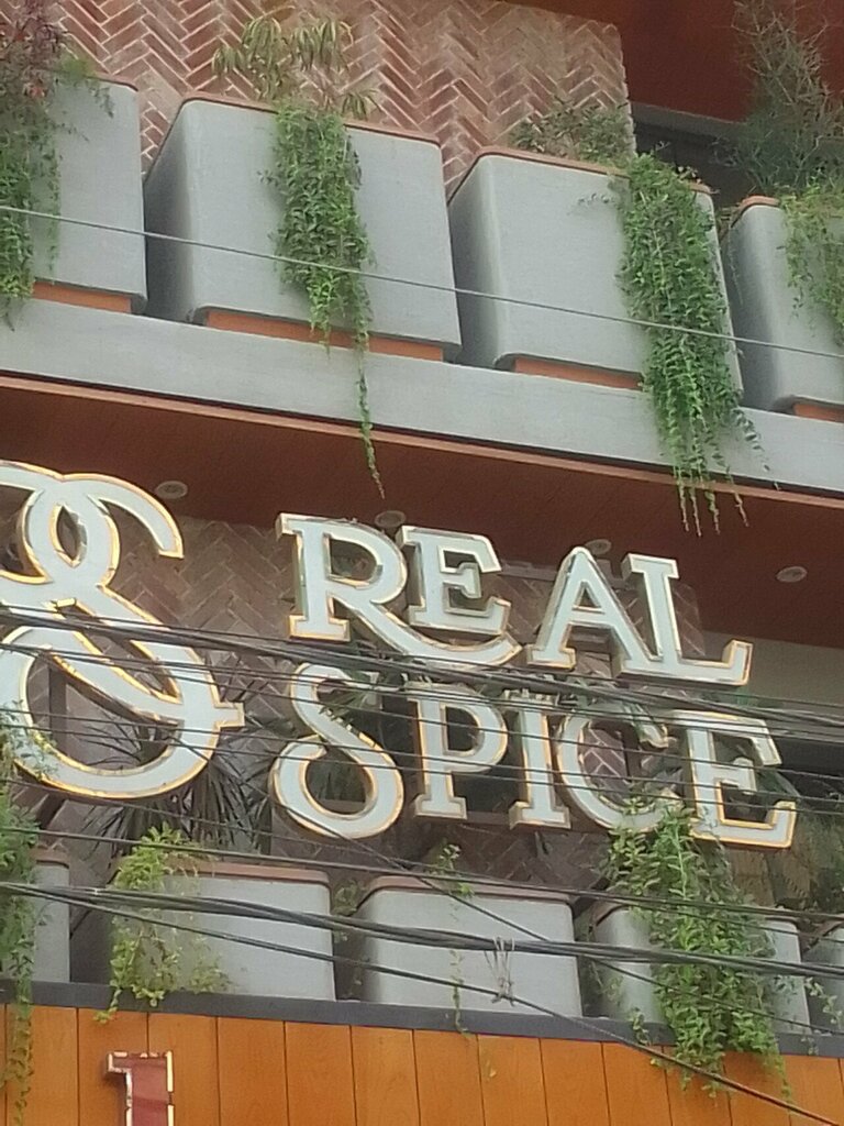 Kafe Real spice, Karaçi, foto