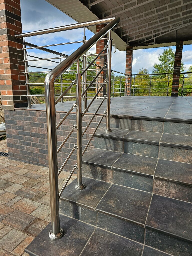 Merdiven ve korkuluklar Фабрика перил, Krasnodar, foto