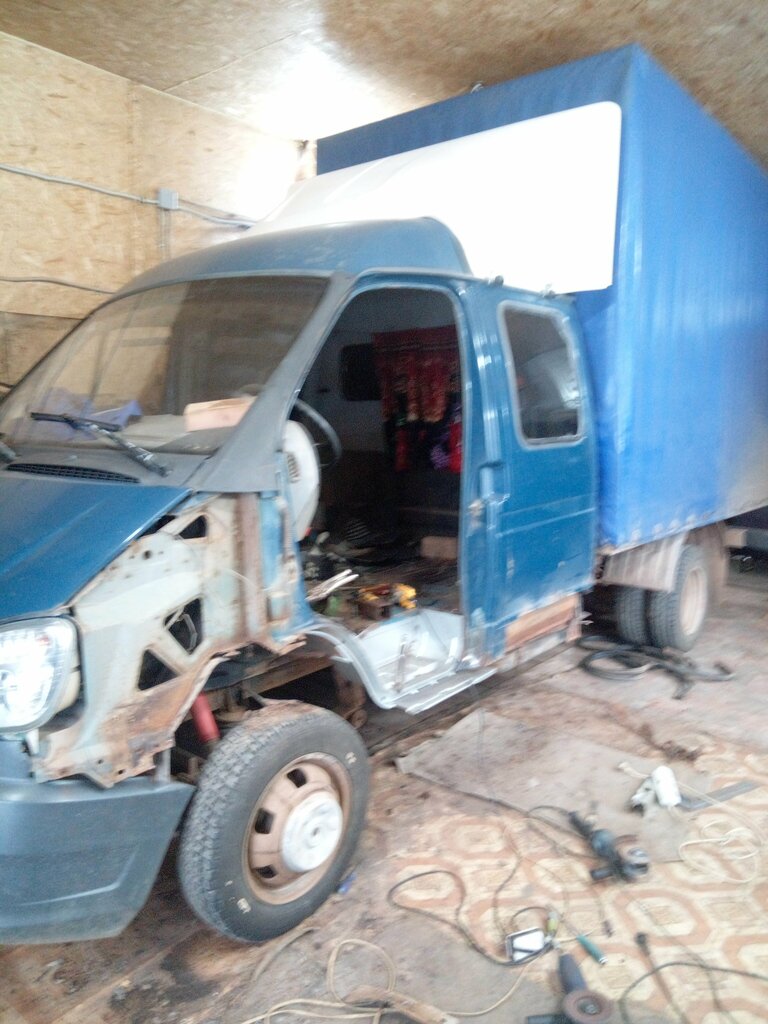 Otomobil servisi Автосервис, Permski krayı, foto