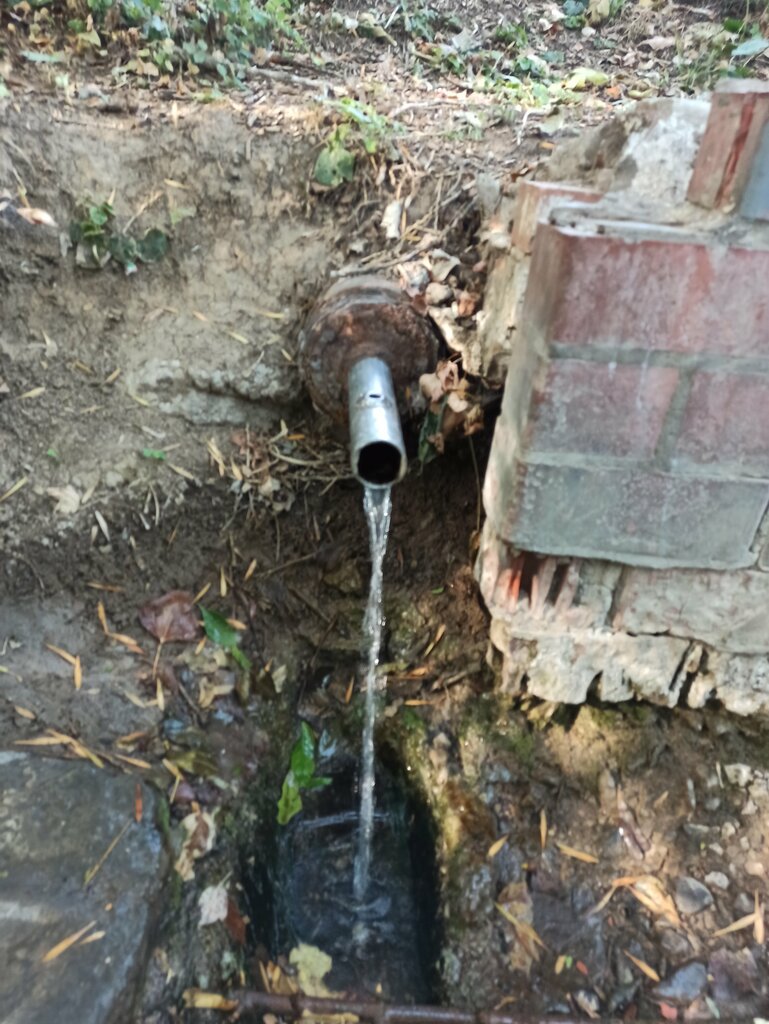 Pınar, çay Spring, stream, Aksay, foto