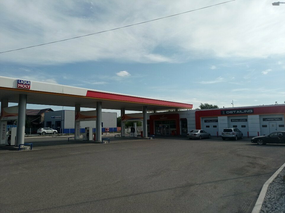 Parsel otomatı Kaspi Postomat, Karağandı, foto