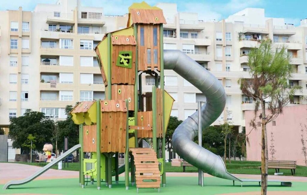 Çocuk oyun ekipmanları Derenpark, İstanbul, foto