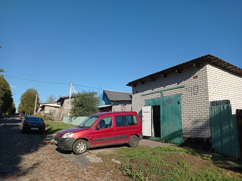 Çatı ve çatı materyalleri Dobor.by, Minsk, foto