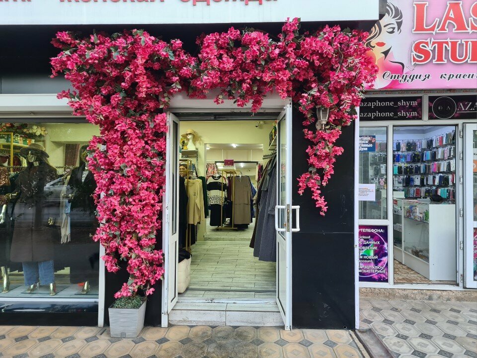 Giyim mağazası Sen Sulu, Çimkent (Şımkent), foto