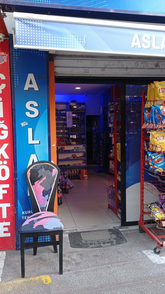 Alkollü içecekler Aslan Tekel, İstanbul, foto