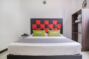 Hotel tree house (Antioquia, Municipio de Medellín, Barrio de Florida Nueva, Carrera 72, 5-07), otel  Medellin'den