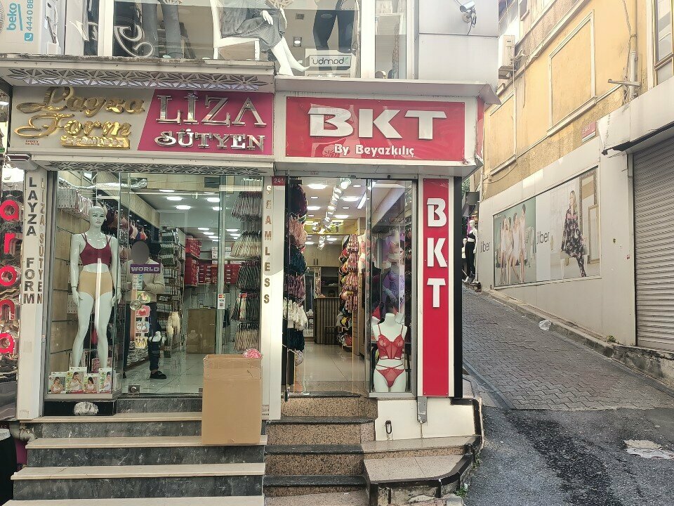 i̇ç giyim ve mayo mağazası Bkt Giyim, İstanbul, foto