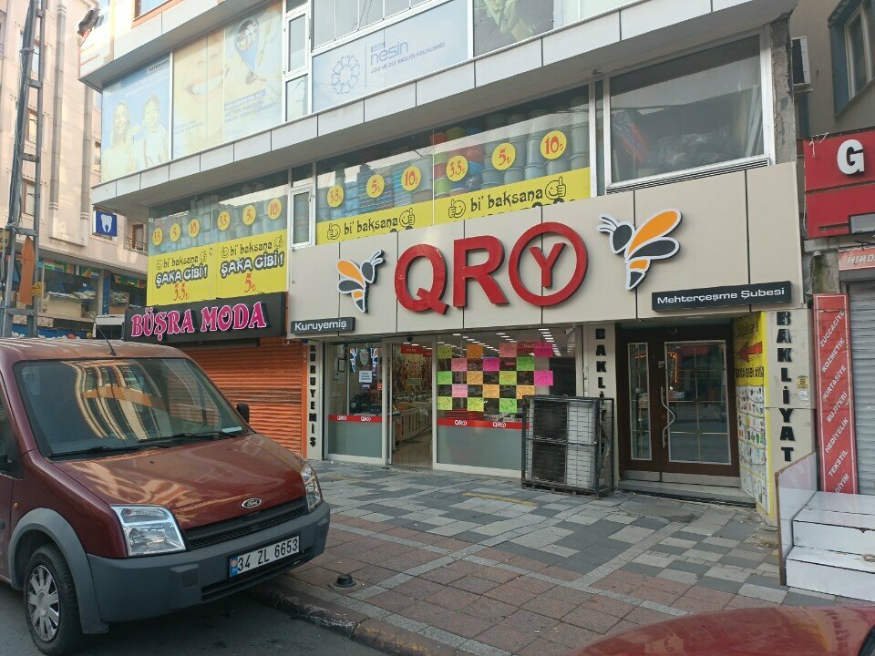 Kuruyemiş, atıştırmalık, kuru meyve Qry Kuruyemiş, İstanbul, foto