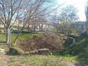 Gazebo (Sevastopol, Novikova Street, 38), çardak  Sevastopol'dan