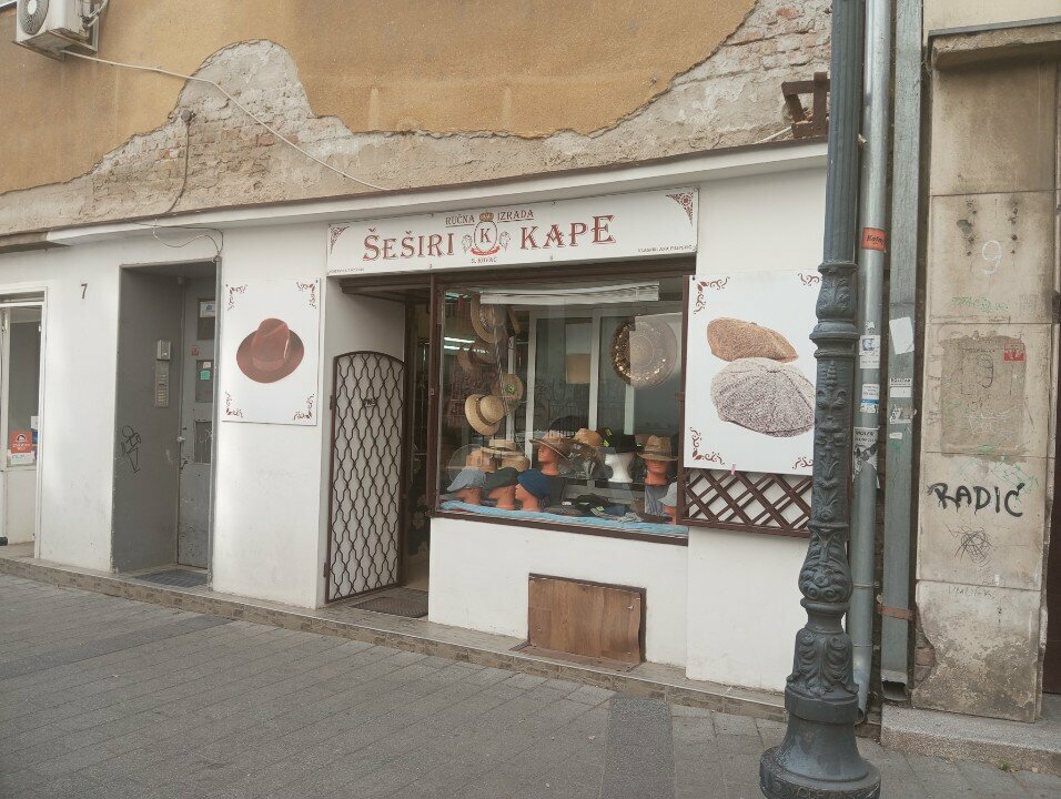 Şapka satan mağazalar Prodavnica Šešira i Kapa Kovač, Novi Sad, foto