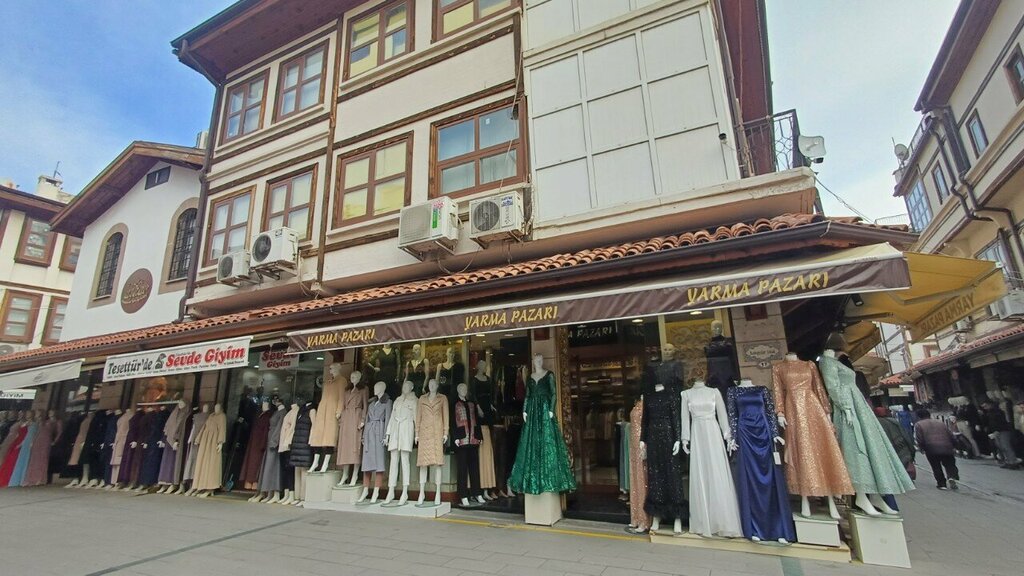 Giyim mağazası Yarma Pazarı, Konya, foto
