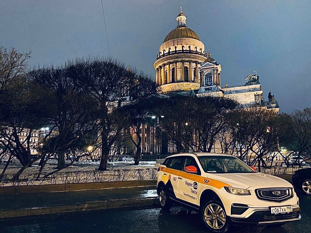 Taksi şirketi YouPiter.taxi, Saint‑Petersburg, foto