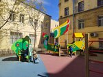 Playground (Zagorodniy Avenue No:17), oyun alanı  Saint‑Petersburg'dan