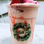 Spot Karak (24, Hifayif Street, E19-02, Abu Dhabi), kafe