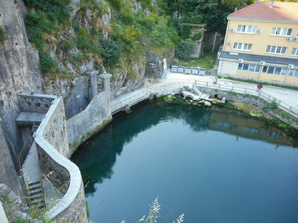 Turistik yerler Ворота Гурдич, Kotor, foto