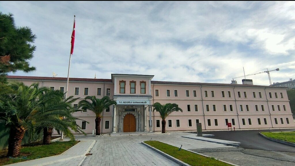Devlet kurumları ve bakanlıklar Beyoğlu Kaymakamlığı, İstanbul, foto