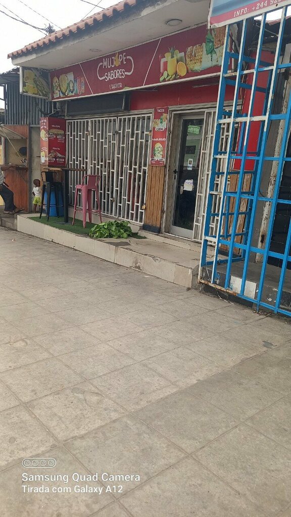 Fast food Mujope Sabores, Loanda, foto