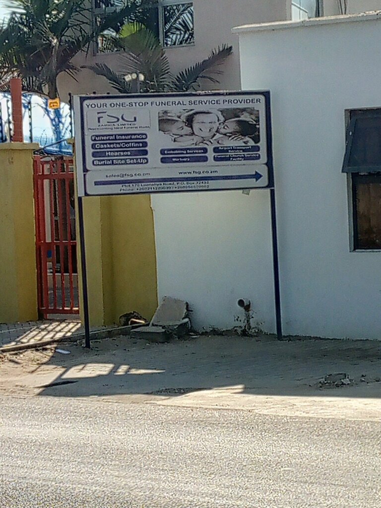 Yönetim ofisi Ideal Funeral Home, Lusaka, foto