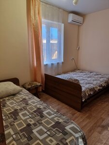 Guest House Briz 2 (Yubileynaya ulitsa No:8, stanitsa Golubitskaya, sadovyye uchastki PK Kavkaz), otel  Krasnodarski krayından