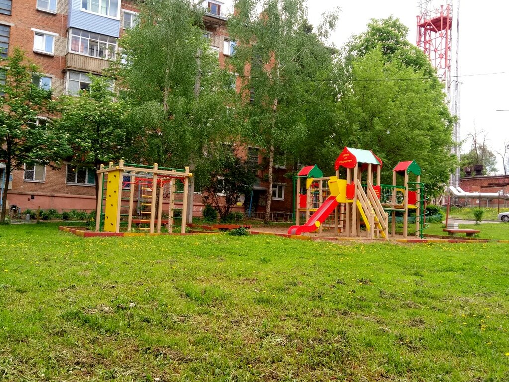 Oyun alanı Playground, Tula, foto