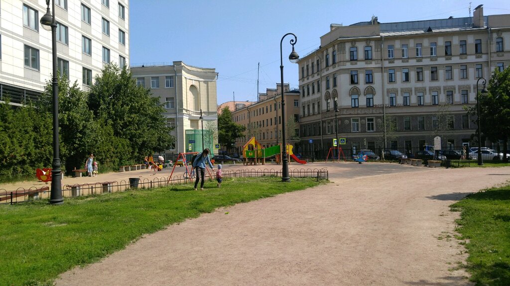 Oyun alanı Playground, Saint‑Petersburg, foto