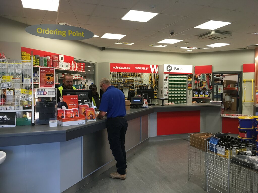Isıtma sistemleri ve ekipmanları Wolseley Plumb & Parts, Londra, foto