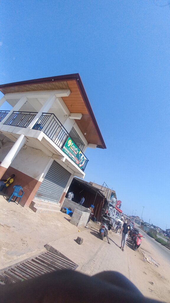 Oto aksesuarları Easyfixtrade One, Akra, foto