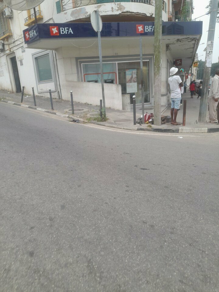 Banka Banco Bfa, Loanda, foto