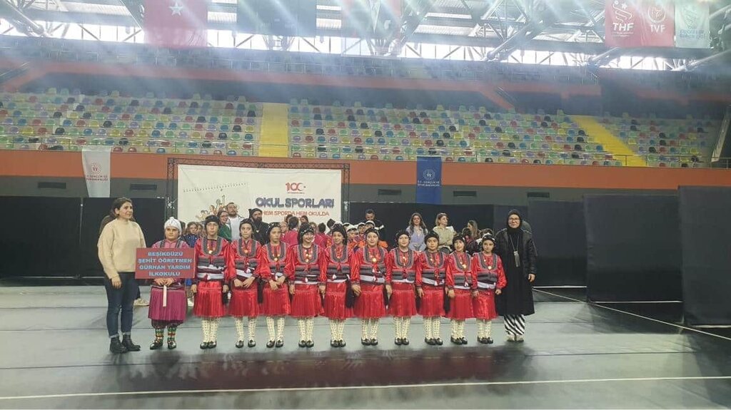 Ortaokul Şehit Öğretmen Gürhan Yardım Ortaokulu, Beşikdüzü, foto