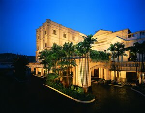 The Oberoi Grand Kolkata Hotel (State of West Bengal, Kolkata, Jawaharlal Nehru Road), otel  Kalküta'dan