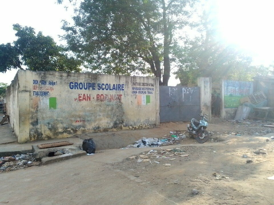 Özel okul Groupe Scolaire Jean Porquet, Abican, foto