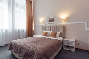 Iskra (Malaya Posadskaya Street No:10), otel  Saint‑Petersburg'dan