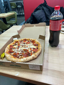 Papa Dzhons (Novogodnyaya ulitsa No:18А), pizzacılar  Novosibirsk'ten