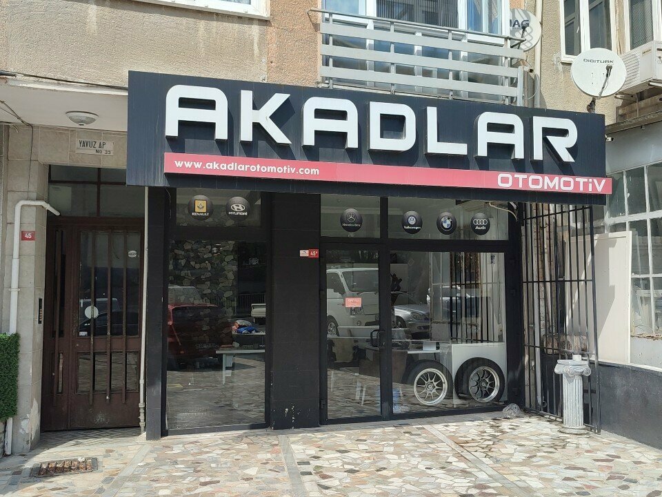 Otomobil satış galerileri Akadlar Otomotiv, İstanbul, foto
