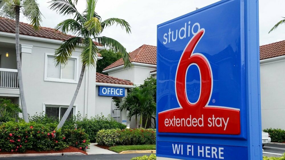 Otel Studio 6 West Palm Beach, West Palm Beach, foto