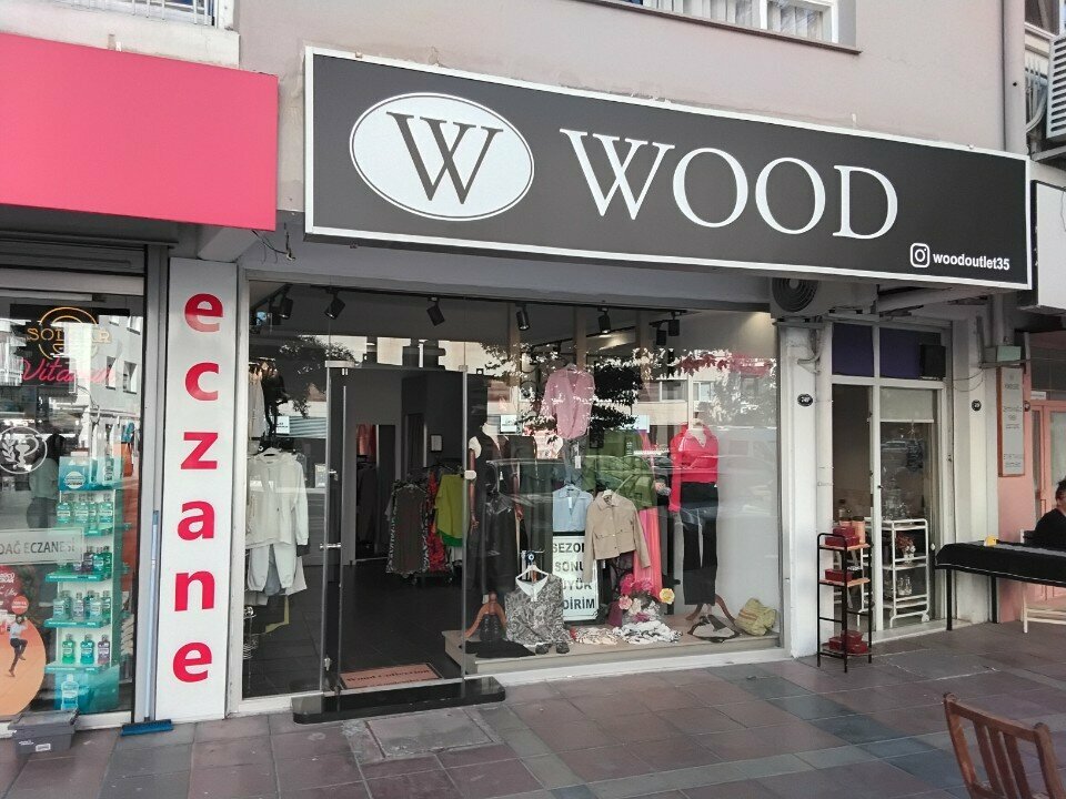 Giyim mağazası Wood outlet, İzmir, foto