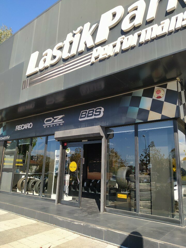 Otomobil satış galerileri Autonation, İstanbul, foto