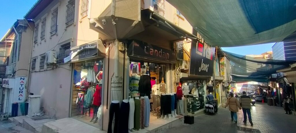 Giyim mağazası Candan Triko, İzmir, foto
