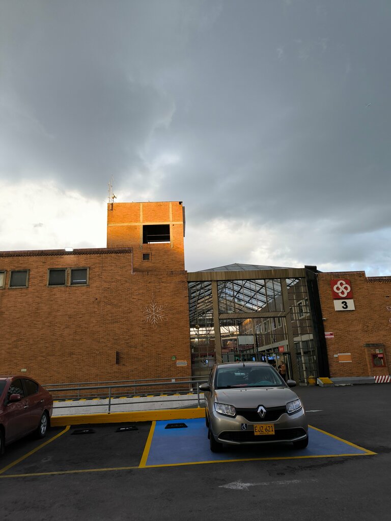 Alışveriş merkezleri Centro Suba Shopping Center, Bogota, foto