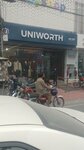 Uniworth (Service Lane No:5), giyim mağazası  Lahor'dan