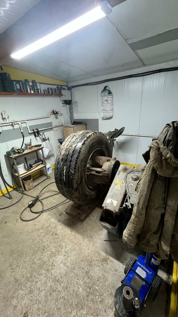 Oto lastik tamiri Грузовой шиномонтаж, Yekaterinburg, foto