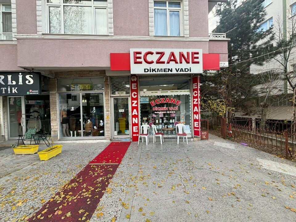 Eczaneler Dikmen Vadi Eczanesi, Ankara, foto