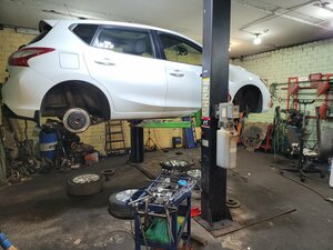 Auto shop (Budslawskaja Street No:7А, Minsk), otomobil servisi  Minsk'ten