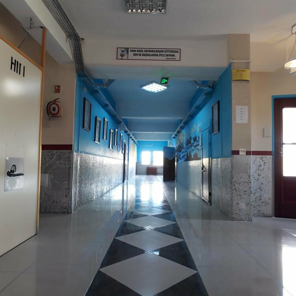 Lise Şehit Doğukan Tazegül Anadolu Lisesi, Ankara, foto