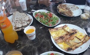 Emre Pide & Lahmacun Salonu (Azmimilli Mah., Serhat Sok., No:3, Merkez, Düzce), kafe  Düzce'den