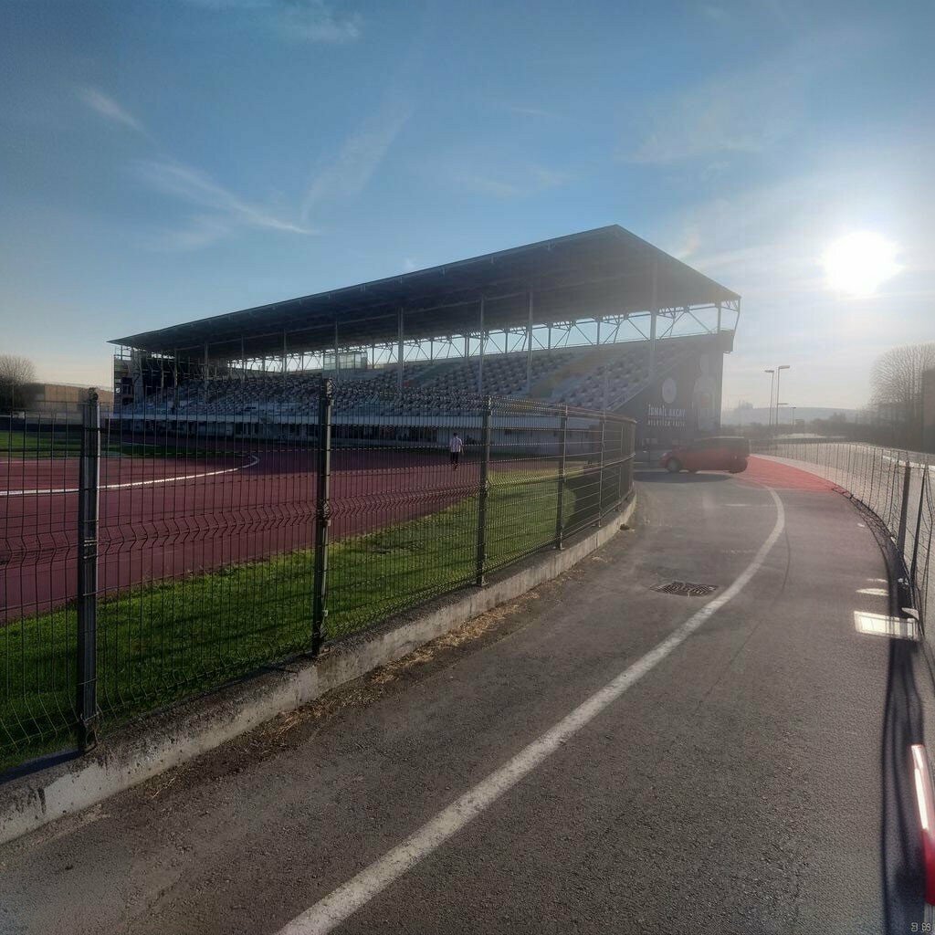 Yüzme havuzları Balıkesir Tam olimpik yüzme havuzu, Balıkesir, foto